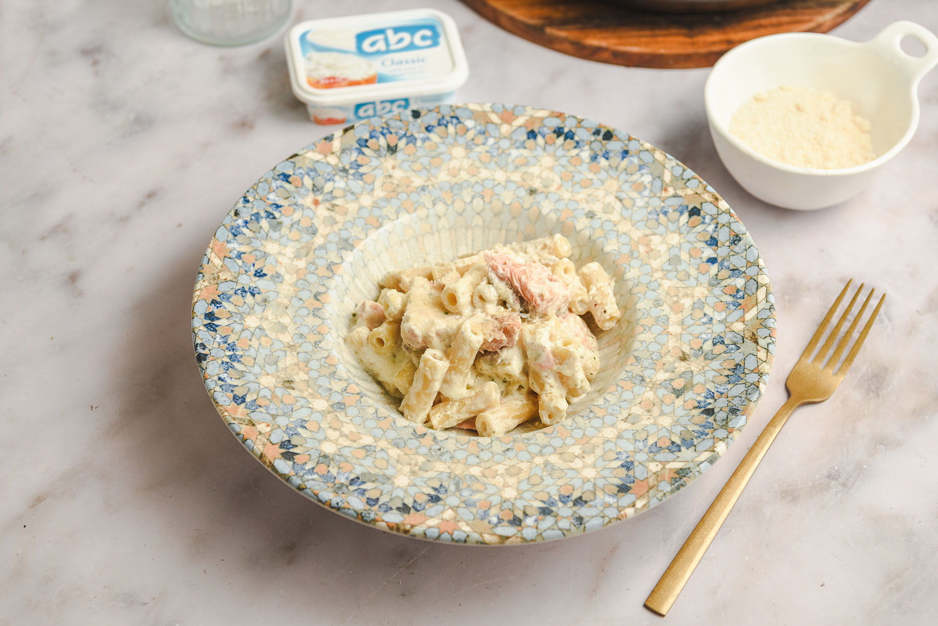 Losos tjestenina — ABC sir